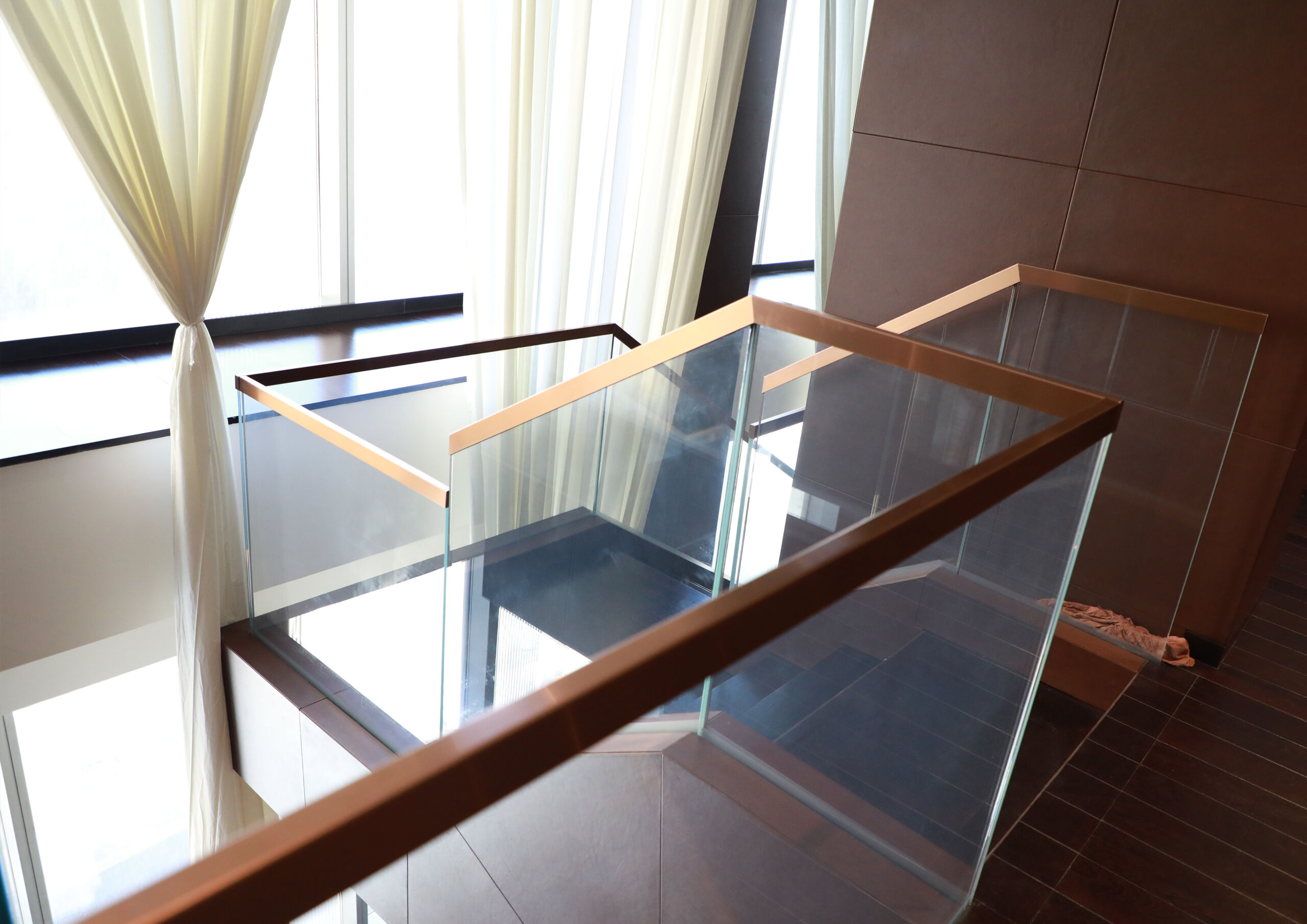 Specialized Metal | Qatar Glass | Glass Designs for Windows