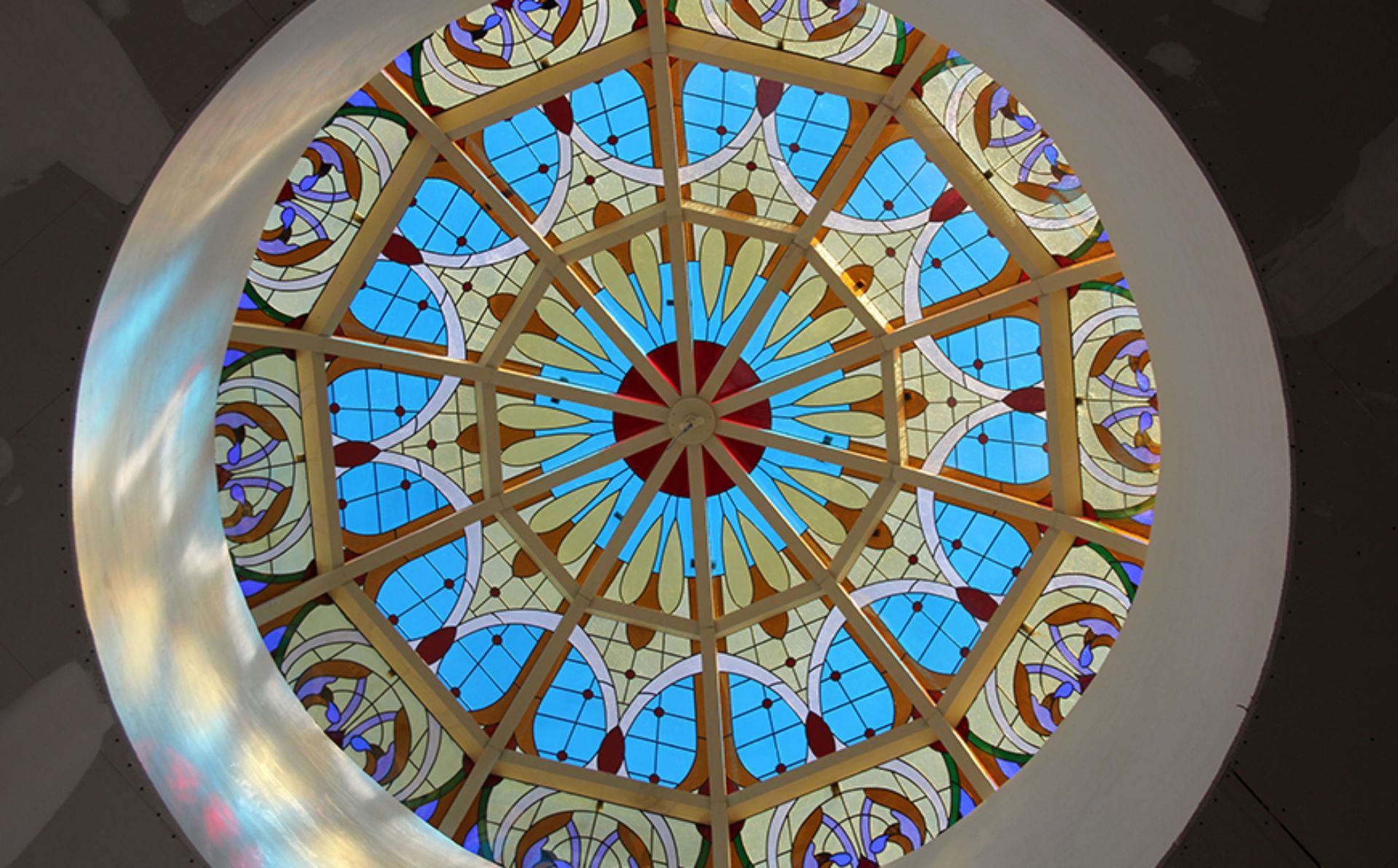 SKYLIGHT - Spectra Arts